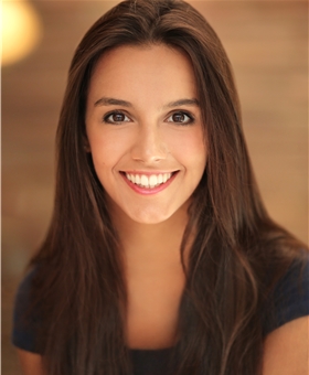 Musical theatre performer Alice Gruden on StagePool